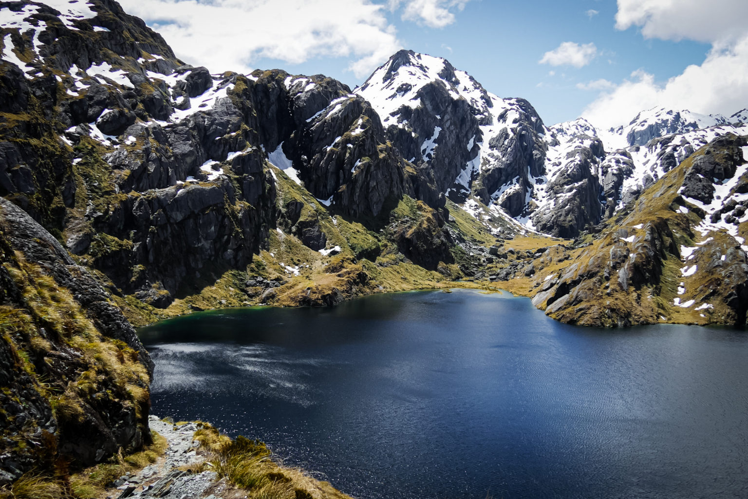 Beauty on the ridges of the Routeburn Track | Peregrinus Mundi